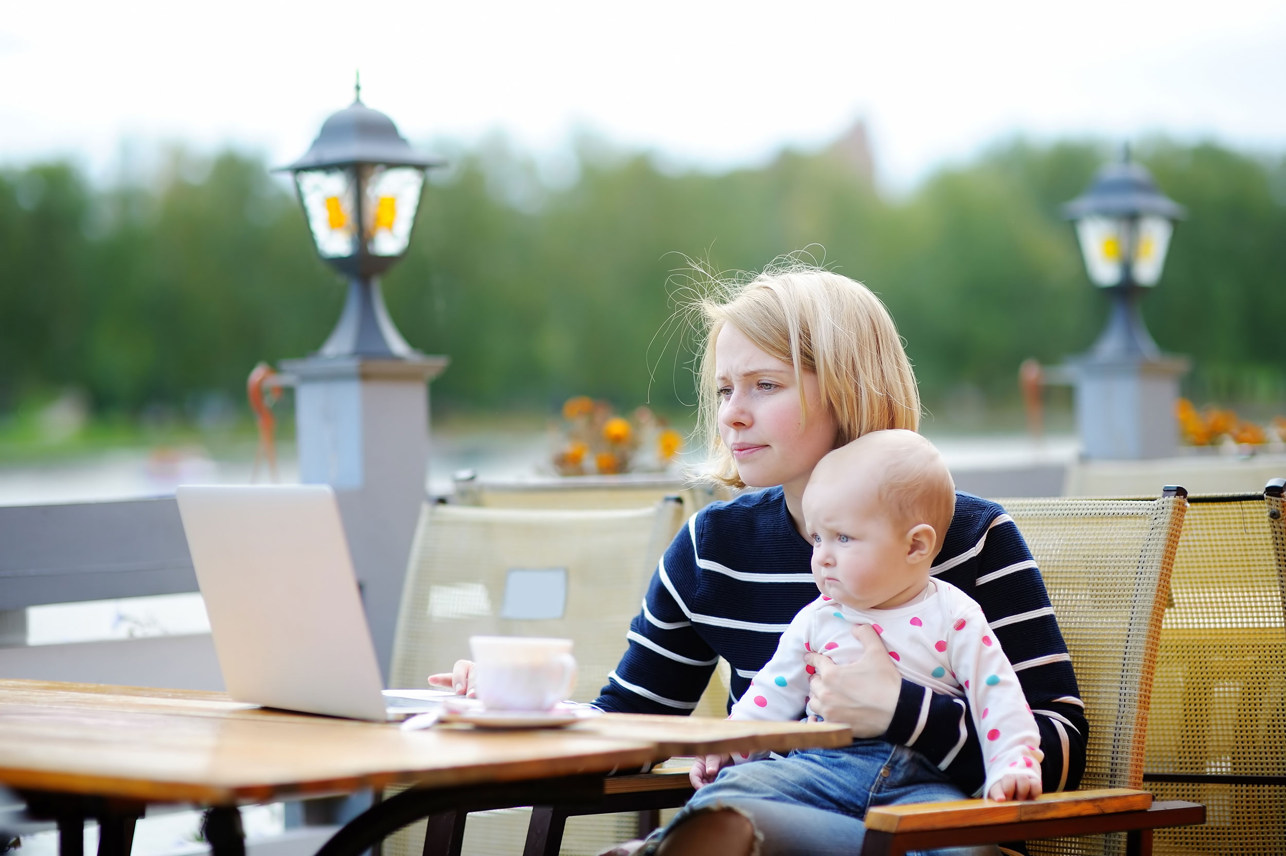 The Digital Age: Bringing Baby Home